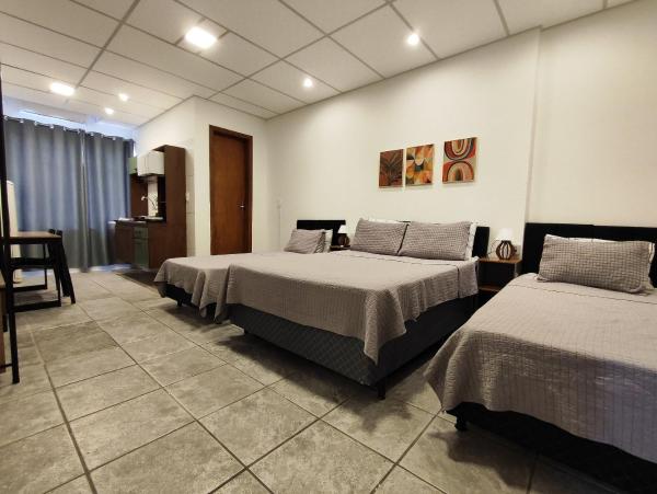 Villa Bilac - Amplos Studios 2km Da Vila Germânica - Gaspar