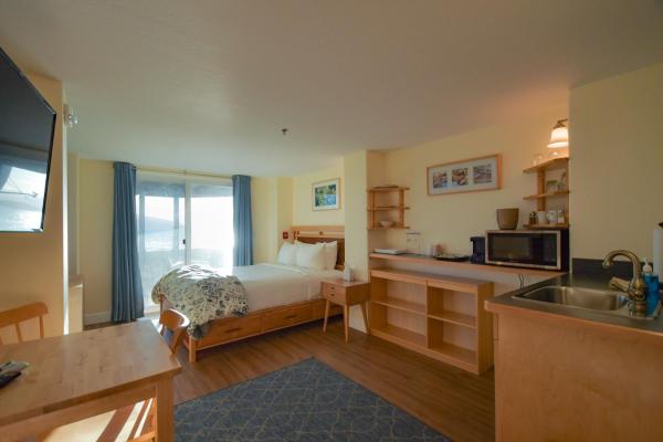 Lakeshore Lodging Lodge 613 - Homer, AK