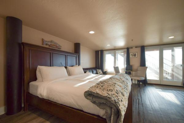 Lakeshore Lodging Lodge 609 - Homer, AK