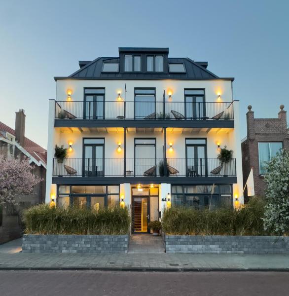 Boutique Hotel At Sea - Beverwijk