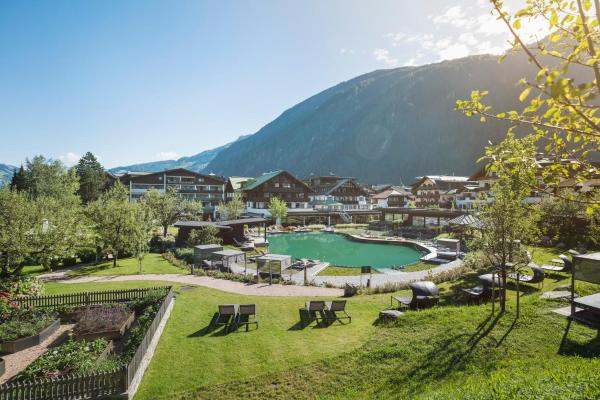 Neuhaus Zillertal Resort - Finkenberg