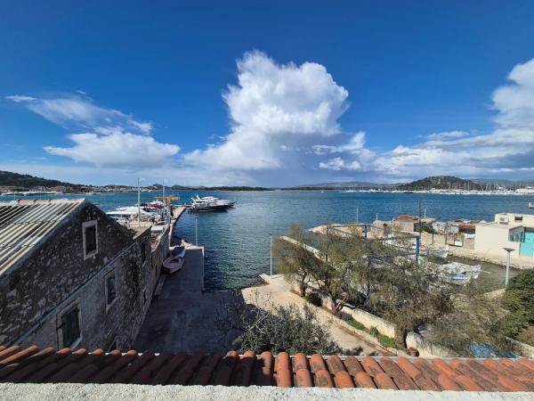 Seaside Murter Apartments - Murter-Kornati