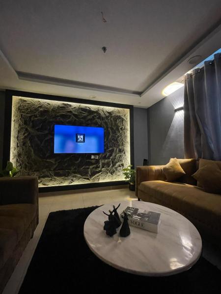 Relaxing Aura Retreat 2br Aprtmnt Self Check-in Dha Phase 5 - Lahore