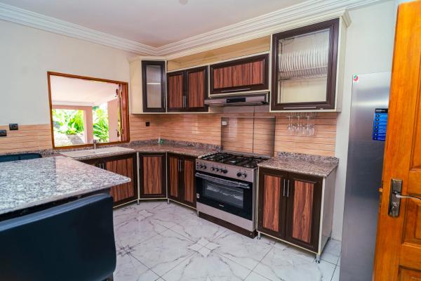 Baville - Libreville