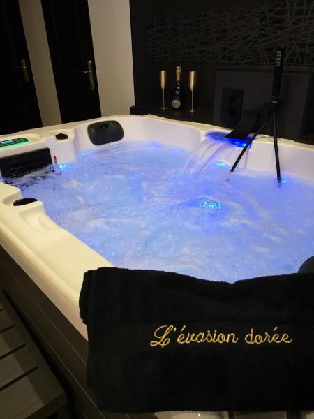 Appartement Haut De Gamme Avec Jacuzzi Sauna à 5min De La Plage à Pied - Honfleur