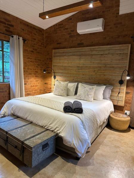 Wild Fig Cottage With Tickle Tub In Hartbeespoort - Hartbeespoort