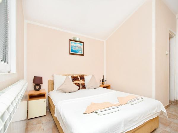 Apartments Mik5 - Famous Beach Jaz - Montenegro