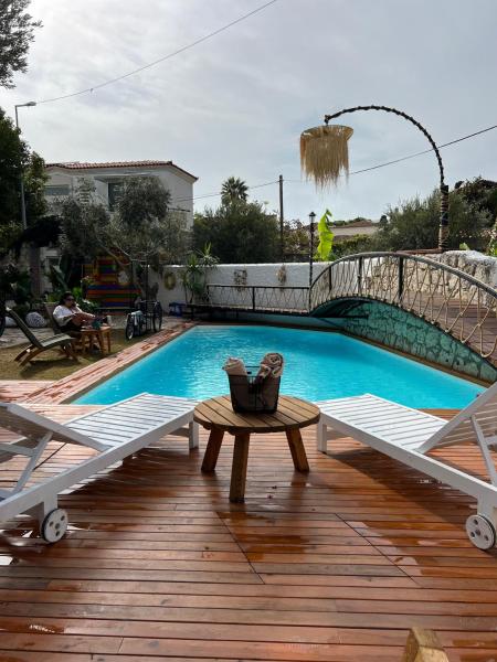 B House Alaçatı - Ovacık