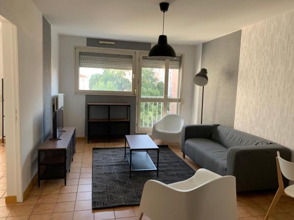 Chambre Calme Privée Avec Lit Double En Colocation - Nancy