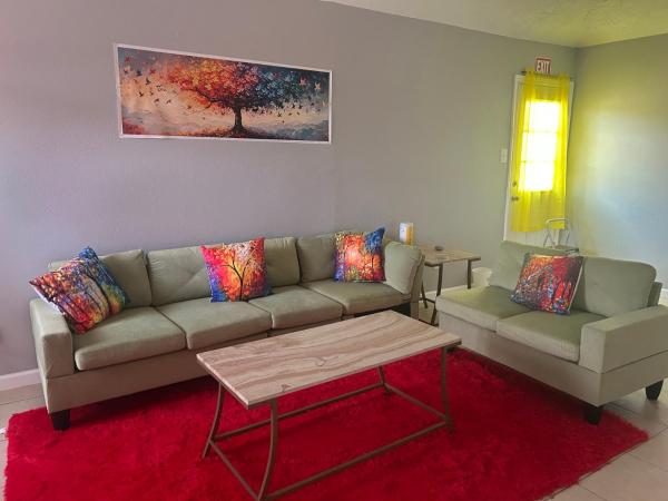 Budget-friendly, Quiet Shared Stay In Houston - Houston, TX
