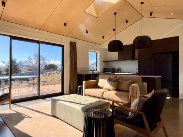 The Peaks - Lake Tekapo - Lake Tekapo