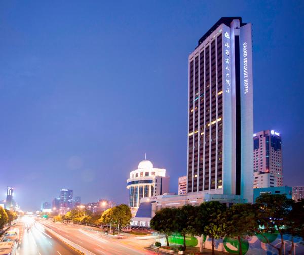 Grand Skylight Hotel Shenzhen Zhonghang - Hong Kong