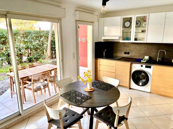 Beachside Apartment With Pool & Garden In Juan Les Pins - Marineland - Antibes