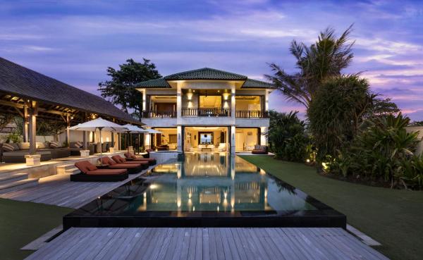 Villa Rosita - Luxury Oceanfront Villa Wchef, - Sidemen
