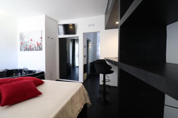 Suite Black And White - Otranto