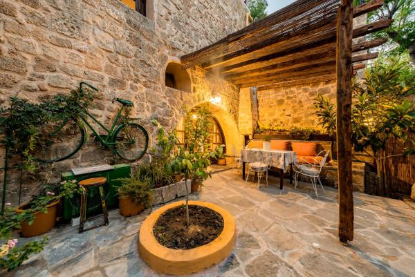 Secret Garden - Old Town - Ground Floor Apt - Rhodes (Greece)
