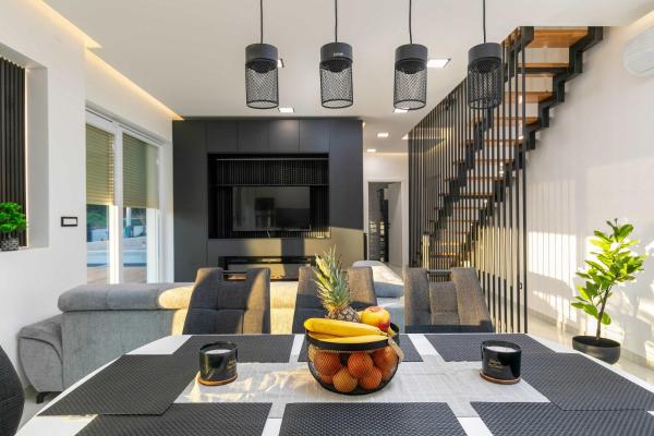 Villa Eva With Pool Near Medulin - Ližnjan