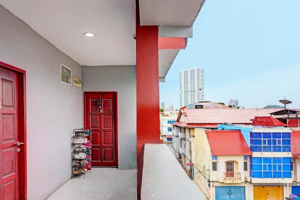 Oyo 92210 New Town Syariah - Batam