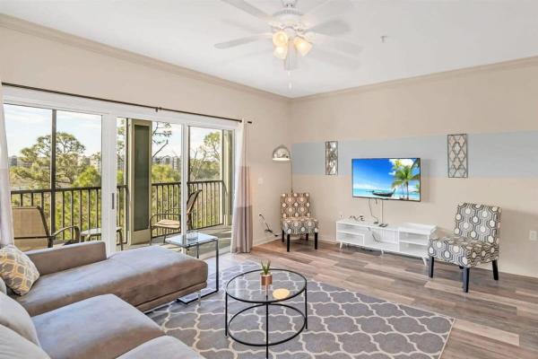 Spacious 3br Condo With Pool & Hot Tub Near Disney - United States