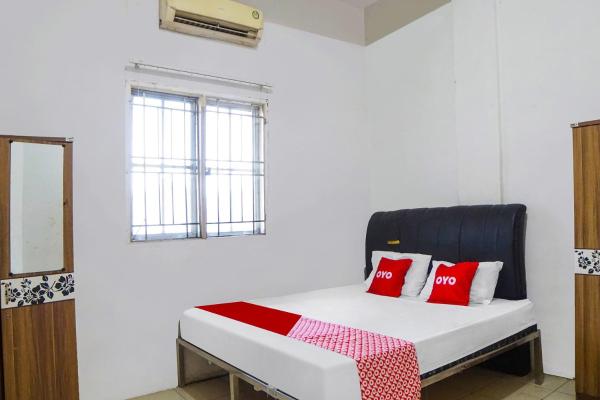 Oyo 92403 Gatsu Homestay - Medan