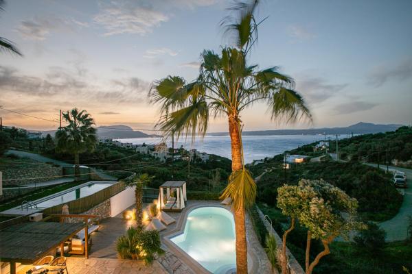 Villa Nicolas Plaka With Sea View