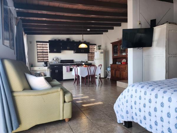 Le Petit Chalet - Ensenada