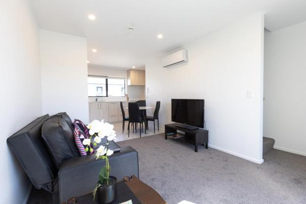 Brand New 2 Bedroom Ocean View! - Christchurch