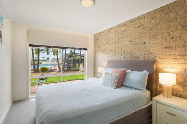 Lakeside Apartments 2 - Pambula Beach