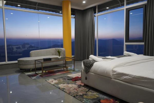 Uptown Kingdom The Luxury Homestay - Mukteshwar