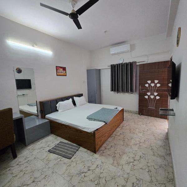 Leela Home Stay - Single Room With Washroom - Jabalpur