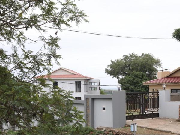 Shengelezi Guest House - Jozini