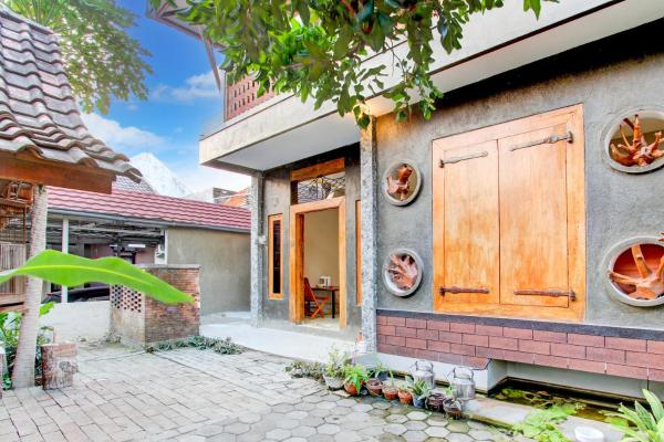 Capital O 94274 Homestay Balimoelih - Yogyakarta