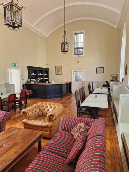 The Forum-mountmellick - Stunning Renovated Church - Ireland