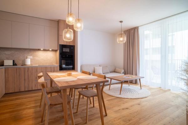 Elegant 2-bedroom Apartment - Bratislava
