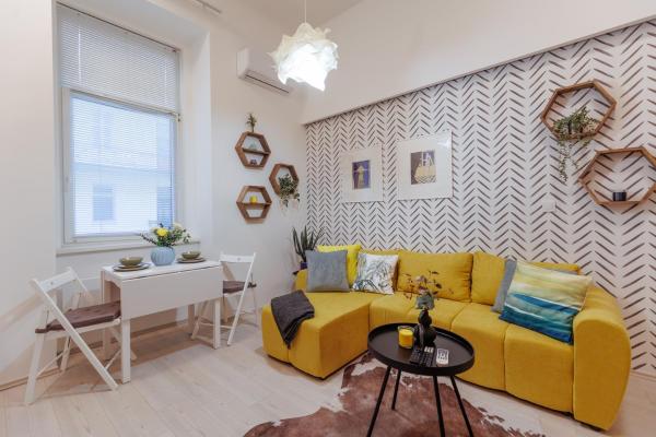Moonlight Apartment - Budapest