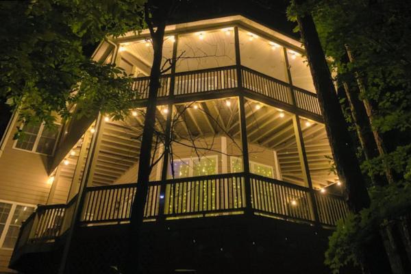 Baumhaus - Helen, GA