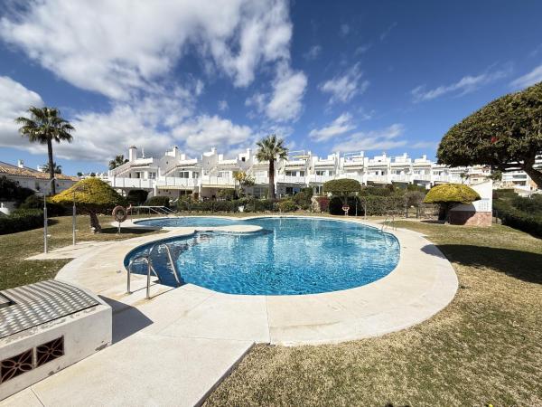 Cozy 3-bedroom Townhouse In Calahonda - Marbella