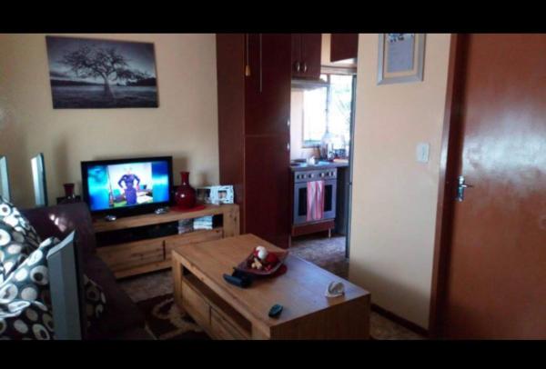 House To In Geelhout Park Ext 9, Rustenburg - Tlhabane