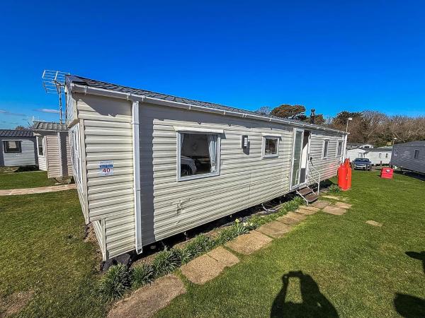 Homely Caravan At Kessingland Beach Holiday Park, Suffolk Ref 90040bc - Kessingland