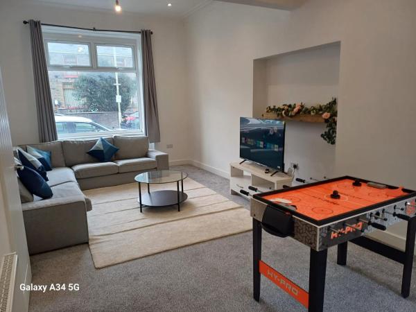 A Beautiful Four Bedroom Home Located In The Heart Of Treherbert - South Wales