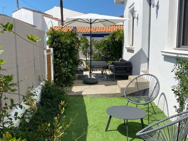 Charmante Villa Bord De Mer Avec Parking Et Wifi, Proche Plage Et Commerces - Fr-1-22-377 - Vendée