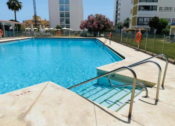 Apartamentos Alay Puerto Marina - Benalmádena