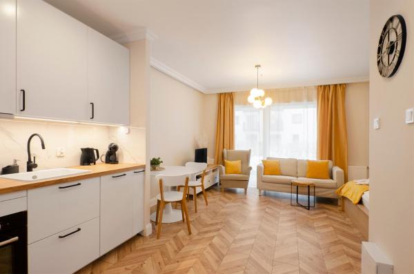 Sky Home-sun Apartament -Manufaktura, Bezpłatny Parking, Dostęp Na Kod - Łódź