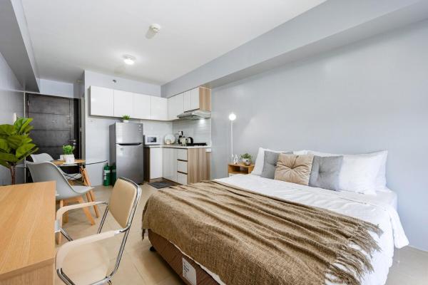 Furnished Studio In Cebu It Park With Wifi, Netflix And Pool Access - Cebu City