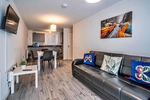 Finest Retreats - Aldridge Square - Perry Barr - Birmingham