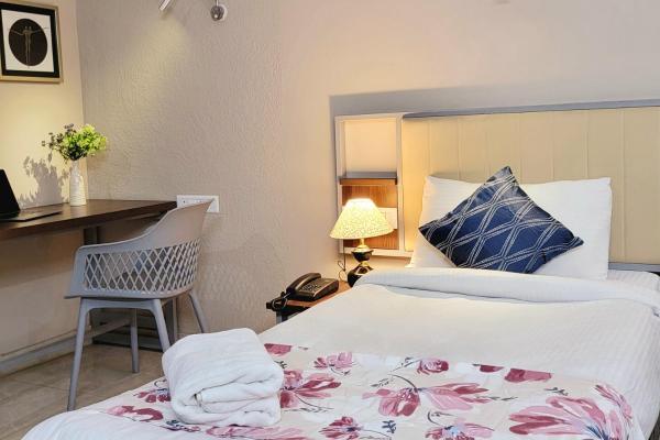 Vamsor Heights 1047 - Delhi