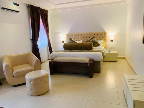 Swiss Pearl Continental Suite - Abuya