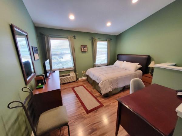 Suites On Chocolate - The Club - Hershey, PA
