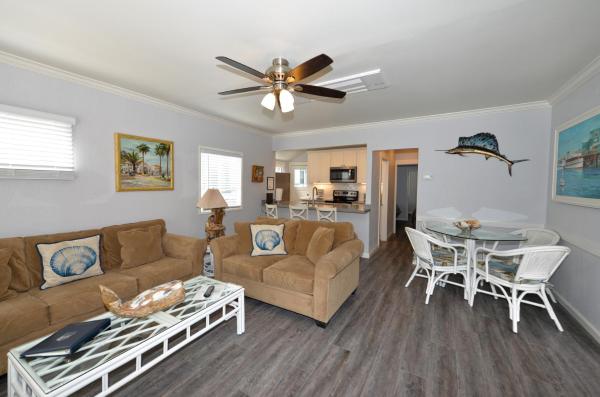 323c 323 Clemente - Santa Catalina Island, CA