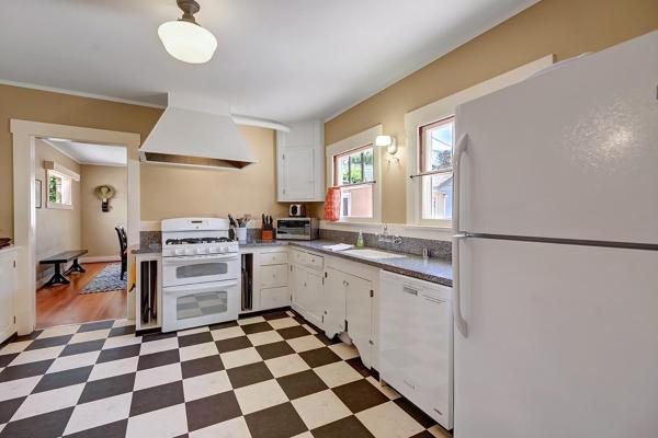 351ca 351 Catalina Ave - Santa Catalina Island, CA